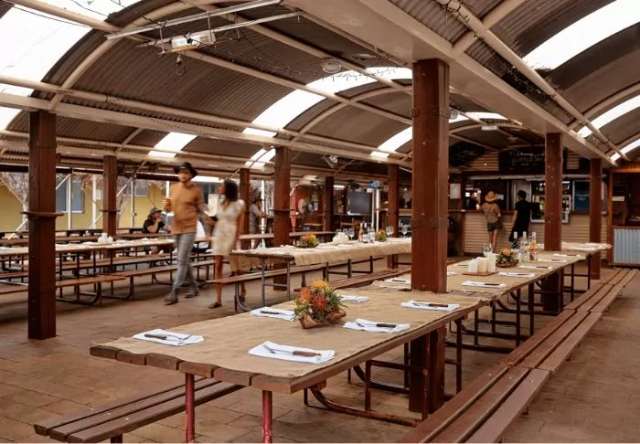 Voyages Outback Hotel & Lodge